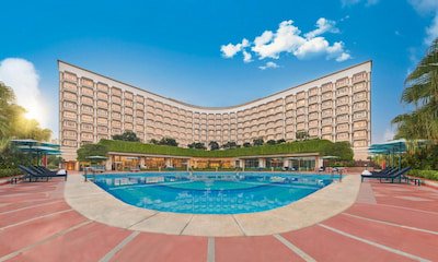 Where is the best area to stay in New Delhi, India?