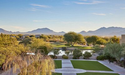 Where is the best area to stay in Phoenix, Arizona?