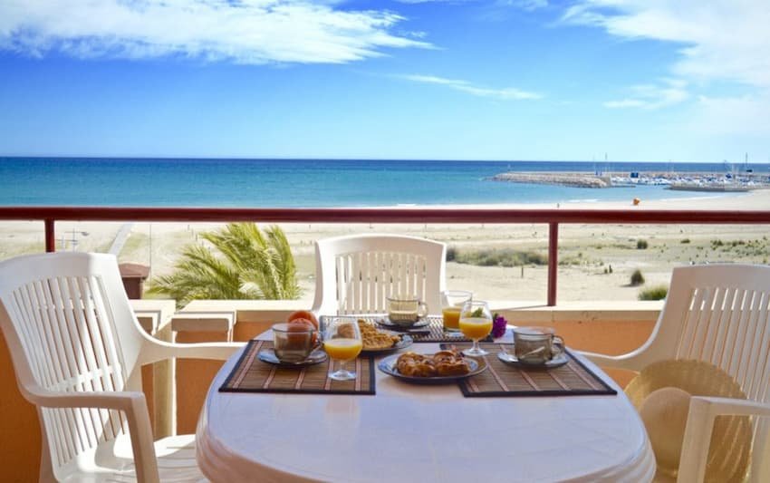 5 Hoteles en Comarruga en Primera Línea de Playa