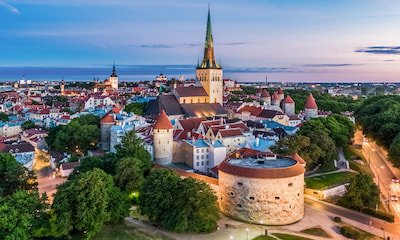 Where to stay in Tallin ( BEST AREA & Hotels )